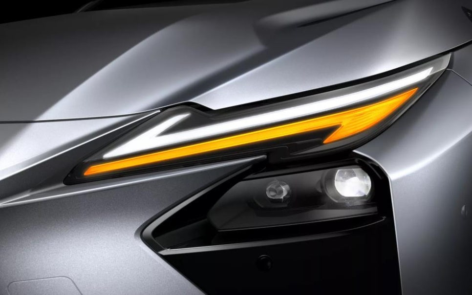 “ES가 전기차로 나온다고?”… 렉서스, 신형 실물 최초 공개 | EV-Hotissue