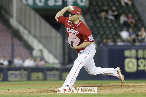 '꺾이지 않고 더 강해졌다' SSG 노경은, '41세 3개월 15일' KBO 최고령 100홀드 금자탑!