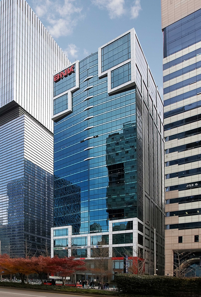 강남 BNK디지털타워 매각 성료…JLL·에비슨영·삼정KPMG 컨소 자문 진행