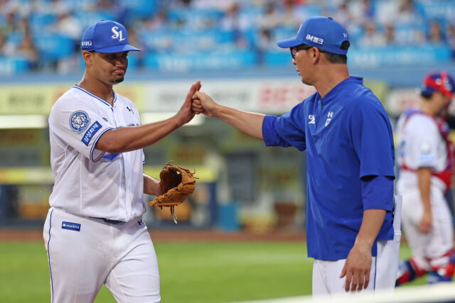 '1위 한화 꽁꽁 묶었다' 155km KKKK 미쳤다! 삼성 7억 외인 신입생, KBO 데뷔전 어땠나 [MD대구]