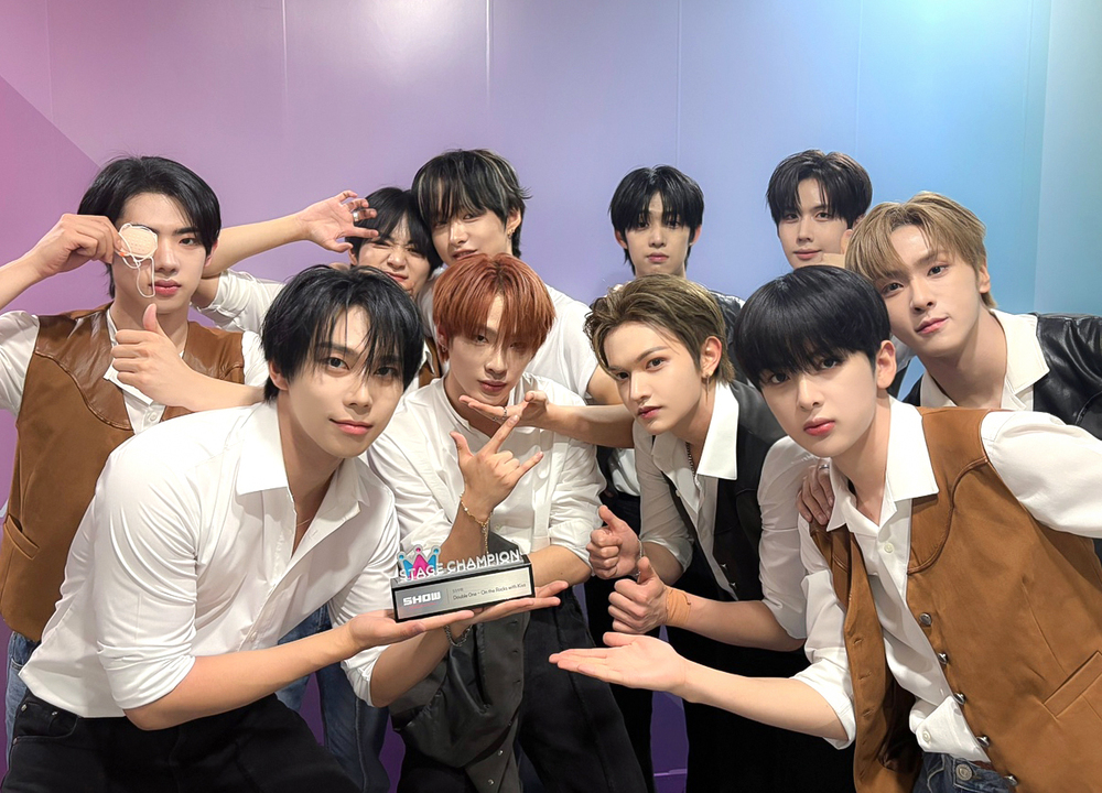 더블원, 유닛 데뷔하자마자 ‘STAGE CHAMPION’ 등극
