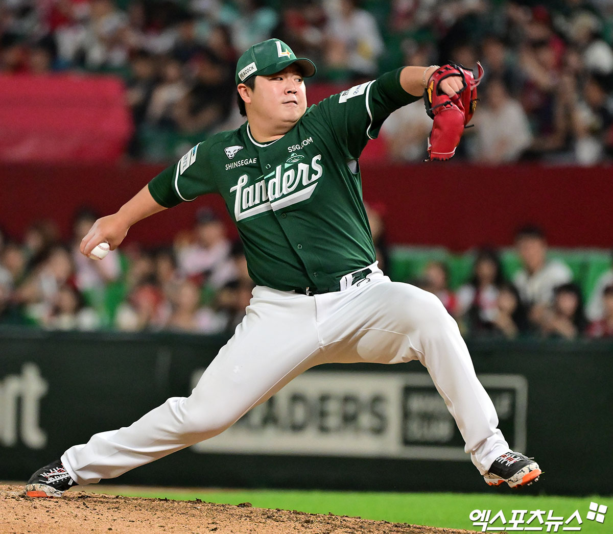 'ERA 5.95→1.38' 1R 우완 대반전, SSG가 믿고 기다린 이유 있었네..."독하게 마음 먹고 준비했다" [인터뷰]