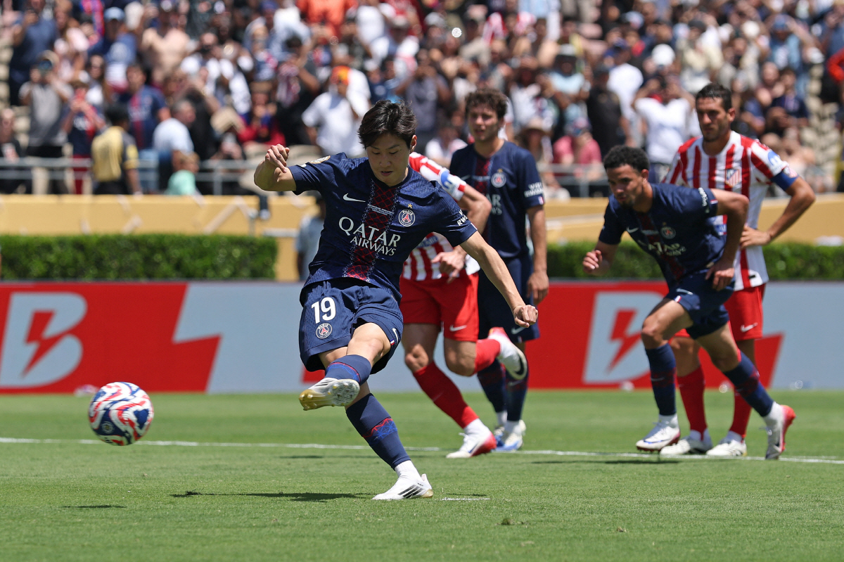 이강인 大반전! 아스널이 500억에 입찰→EPL 입성 '현실화'…나폴리와 치열한 경쟁 '몸값 오른다'→PSG는 방긋