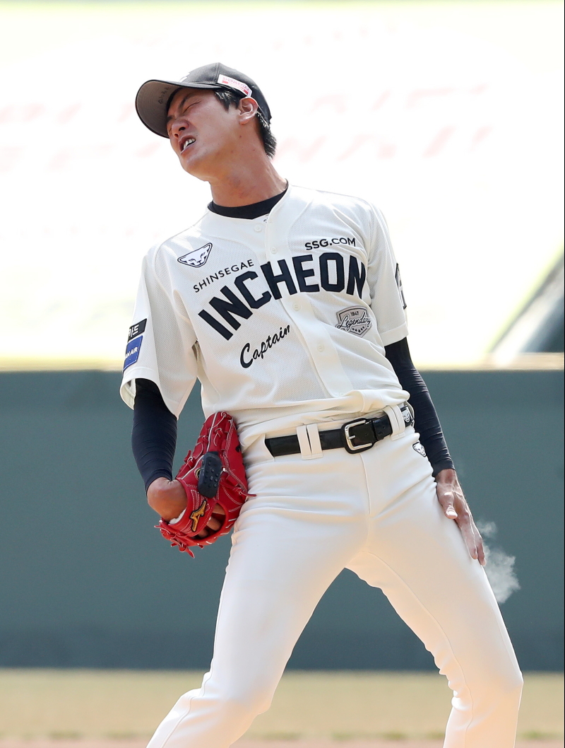 19년 째 없다 RYU-KIM 대전...이숭용 감독 "한 번 정도는 해야...전성기 때 했다면 재밌었을 것" [IS 인천]