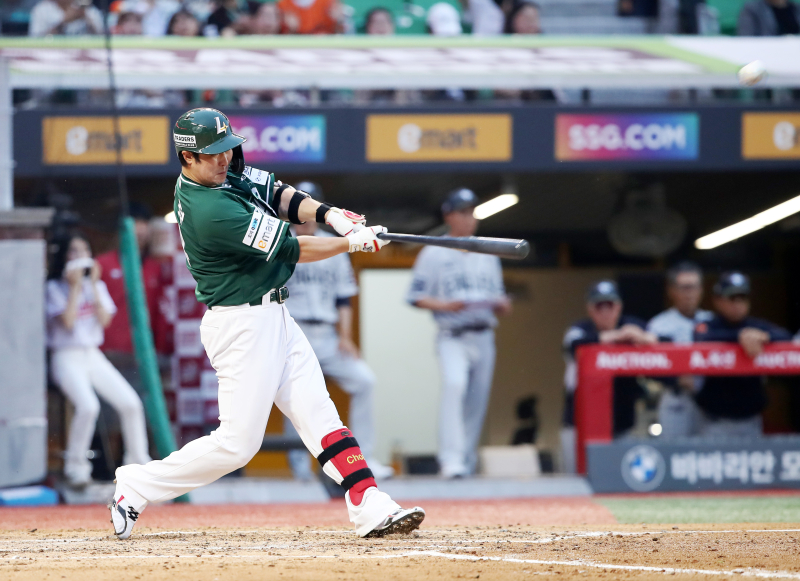 '0:5→8:6' 미친 뒤집기 한 판...'최정 대기록 스리런+오태곤 결승타' SSG, 1위 한화에 짜릿한 대역전승 [IS 인천]