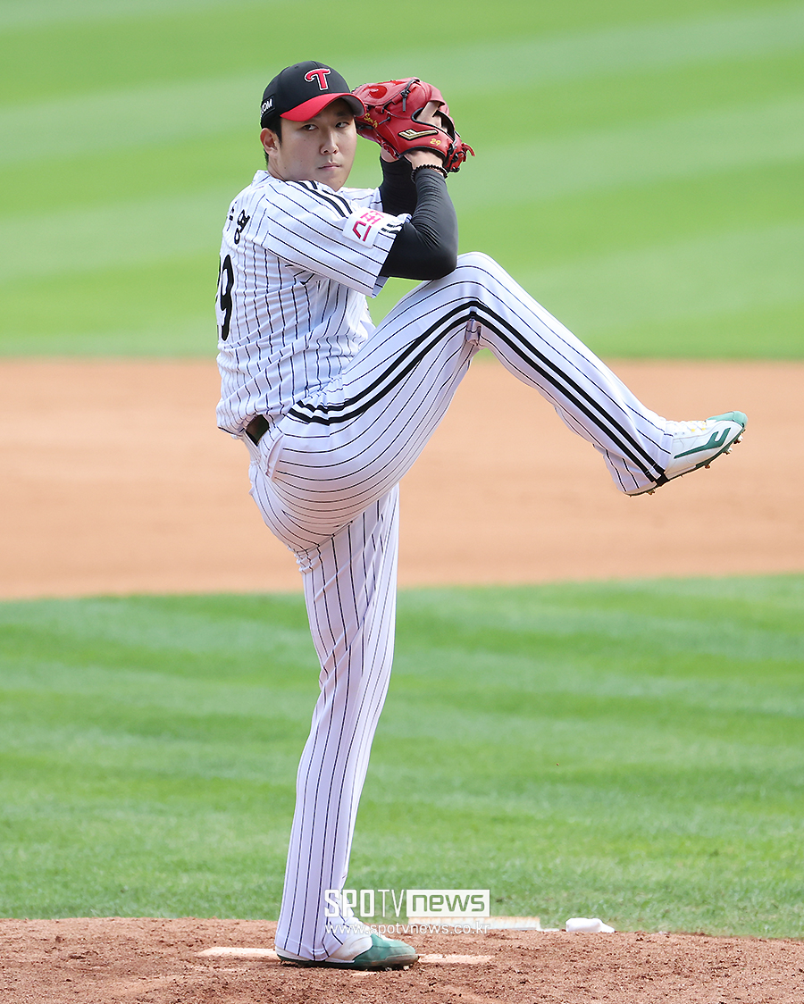 LG 13일 만에 공동 1위…손주영 부활+박동원 역전포+문성주 결승타, 양현종 QS KIA에 역전승