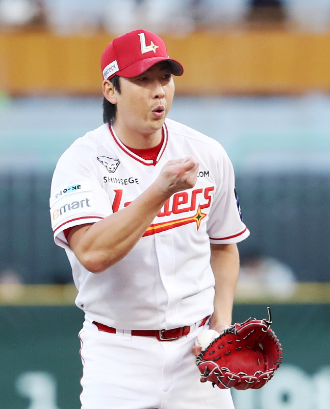 '지쳐가는 불펜' 살릴 구세주, SSG 문승원 27일(오늘) 한화전 전격 복귀... 상위권 도약 키플레이어가 된다