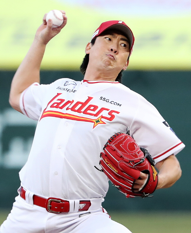 '지쳐가는 불펜' 살릴 구세주, SSG 문승원 27일(오늘) 한화전 전격 복귀... 상위권 도약 키플레이어가 된다