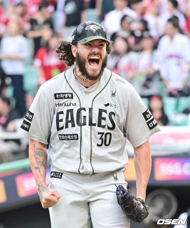 리베라토 KBO 데뷔 첫 홈런→폰세 ERA 1위 재탈환! 한화, SSG에 5-3 승... 선두 지켰다 [인천 현장리뷰]