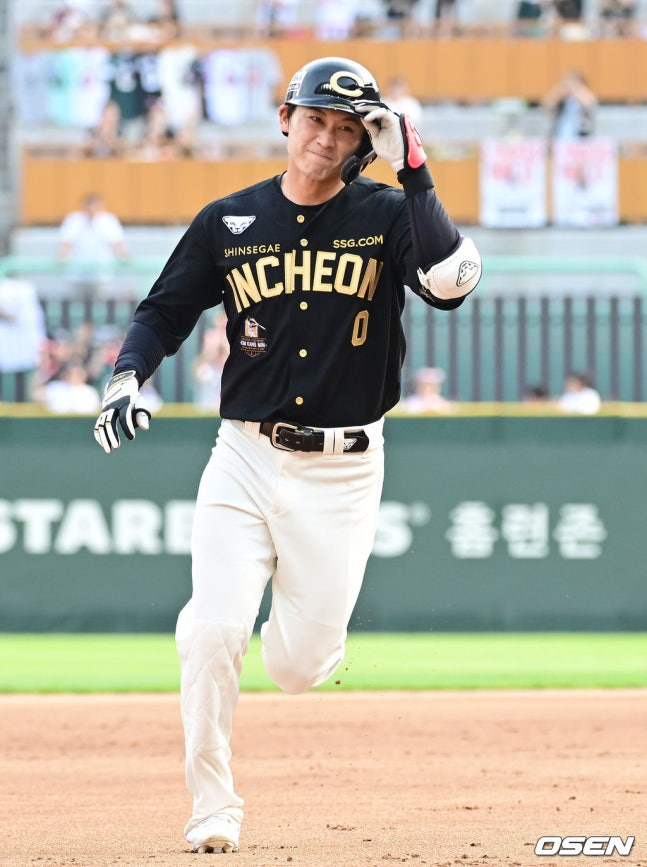 리베라토 KBO 데뷔 첫 홈런→폰세 ERA 1위 재탈환! 한화, SSG에 5-3 승... 선두 지켰다 [인천 현장리뷰]