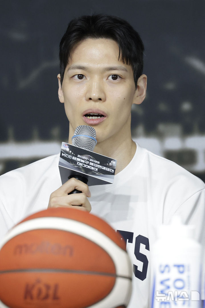 '8억원' KCC 허훈·KT 김선형, 프로농구 연봉 킹…LG 두경민·전성현, 연봉 조정 신청