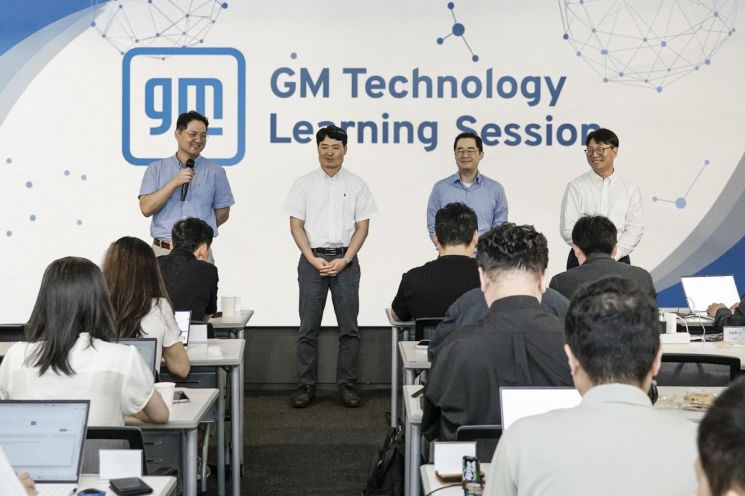 GM "가격·성능 모두 잡은 LMR배터리, LG엔솔과 공동 개발"