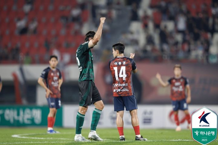 전북 콤파뇨, K리그1 21R MVP…K리그2는 부천 박창준