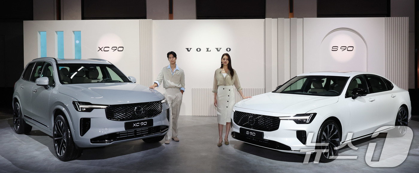 "1억 미만 유일 수입 프리미엄 SUV"…볼보XC90·S90 출시(종합)