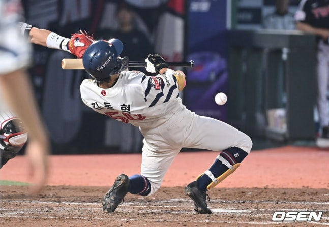 1점차 무사 1, 2루→짜릿한 번트 병살, LG 다 계획 있었구나! "수비코치 과감한 시프트, 흐름 안 넘겼다"