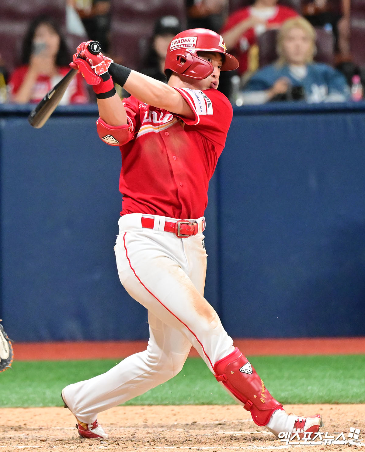 'KIA 4연승 막았다'…SSG, 한유섬·고명준 멀티히트+불펜 무실점 앞세워 전날 패배 설욕