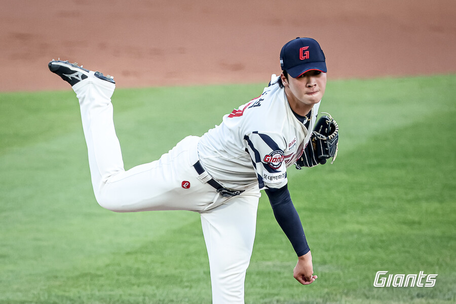 '이민석 152km 인생투 던졌다' 롯데 공동 2위 점프, 오스틴 없는 LG 또 제압…전준우 천금 결승타 [사직 게임노트]