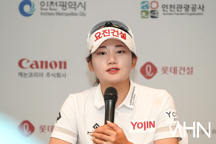 2025 롯데 오픈 | [mhn포토] 단독 선두 마감 한 노승희, 최선을 다할거에요