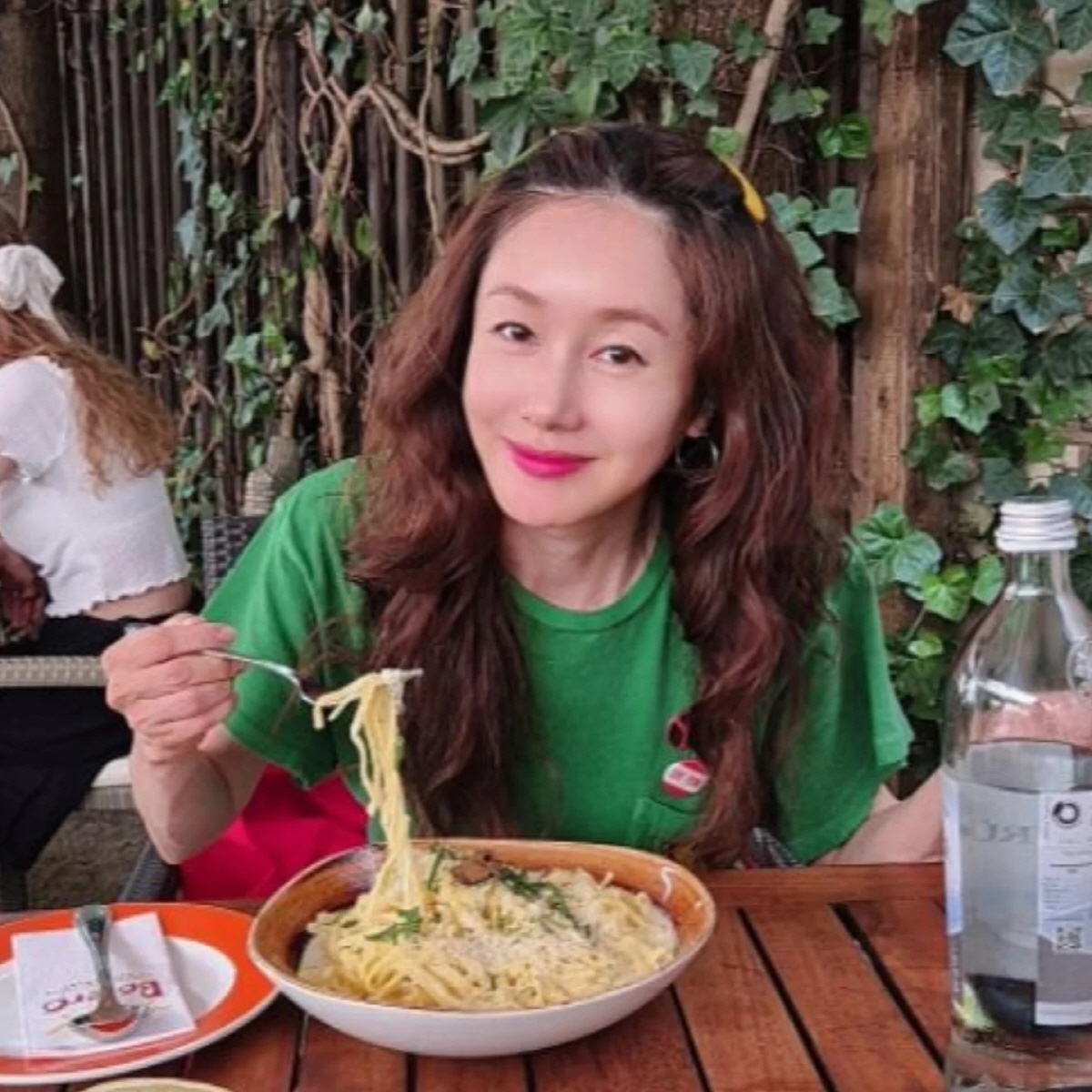 '53세' 김지수, 9개월째 유럽살이 중인데…입맛은 완전 한식파[SCin스타]