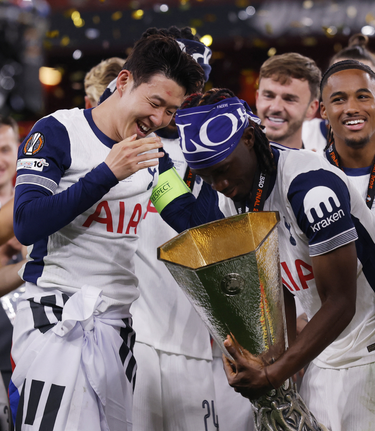 흥민 주장 잘있어! 'EPL 191경기' 토트넘 MF 팀 떠난다…유벤투스·릴 관심→465억 밑으로 매각