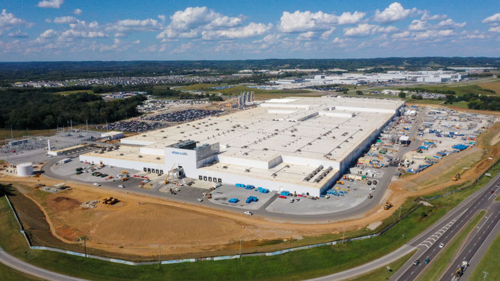 LG엔솔, 2Q 영업이익 4922억원…보조금 제외해도 흑자