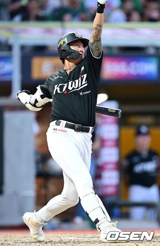 ‘107억 잠수함 포효 미쳤다’ 고영표 111구 투혼…KT, SSG 잡고 전반기 5위 확정 ‘대타 김민혁 동점타→역전타 쾅’ [인천 리뷰]