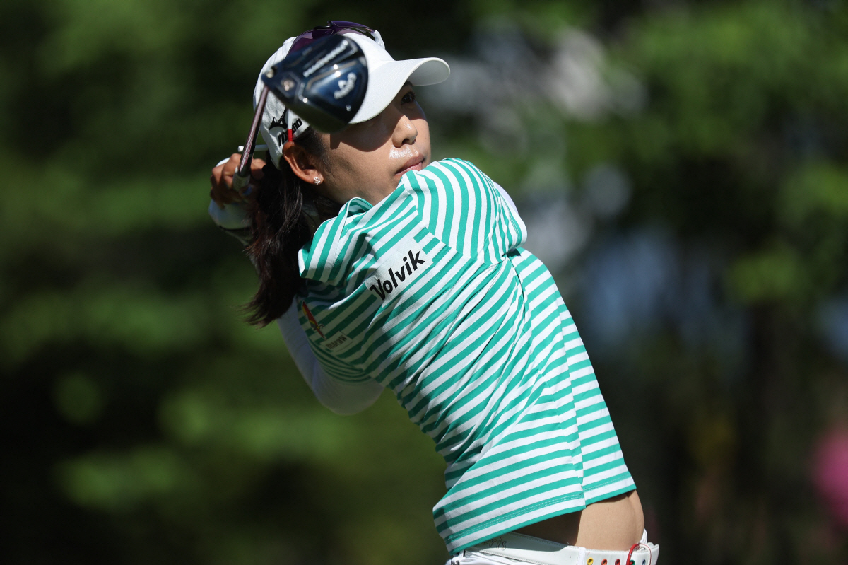 "현재와 리듬에만 집중" 이소미, LPGA 데뷔 첫 메이저대회 우승 도전...에비앙 챔피언십 2R 1타차 단독선두
