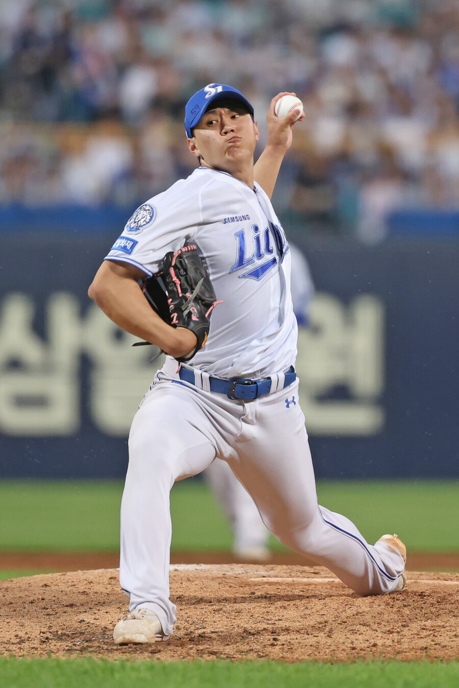 19세 나이에 156km 던지고 KBO 올스타라니…슈퍼루키는 왜 "전반기 아쉽다" 반성 먼저했나