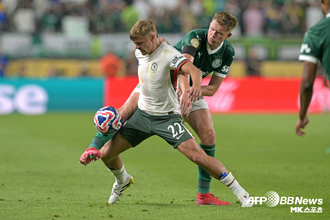 ‘세계 최고 리그’라며? EPL 자존심 걸렸다... 첼시, PSG의 전대미문 5관왕 막아설까···“보타포구가 PSG를 잡는 게 축구”