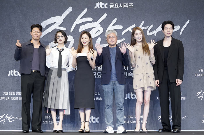 JTBC 금요드라마 첫 주자 ‘착한 사나이’ 올드함 딛고 날아오를까 [SS현장]