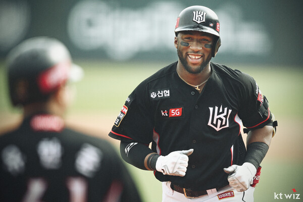 후반기 다시 달리는 KBO리그, 김경문 감독 1000승 등 대기록 쏟아진다