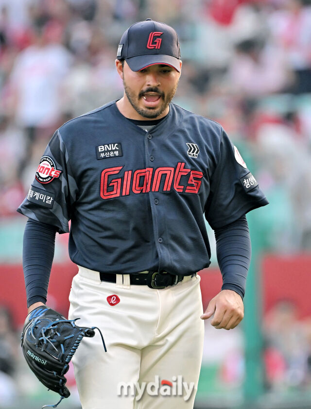 '3승 ERA 0.96' 손주영 vs '159km 에이스' 감보아…17일 경기 취소→18일 엘롯라시코 선발, 그대로 출격 [MD잠실]