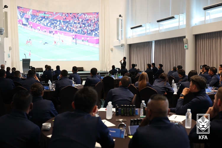 ‘거듭된 오심 논란’ 한국 심판 국제 경쟁력 제고 위해…KFA, ‘AFC 엘리트 국제심판 세미나’ 국내 유치 [공식발표]