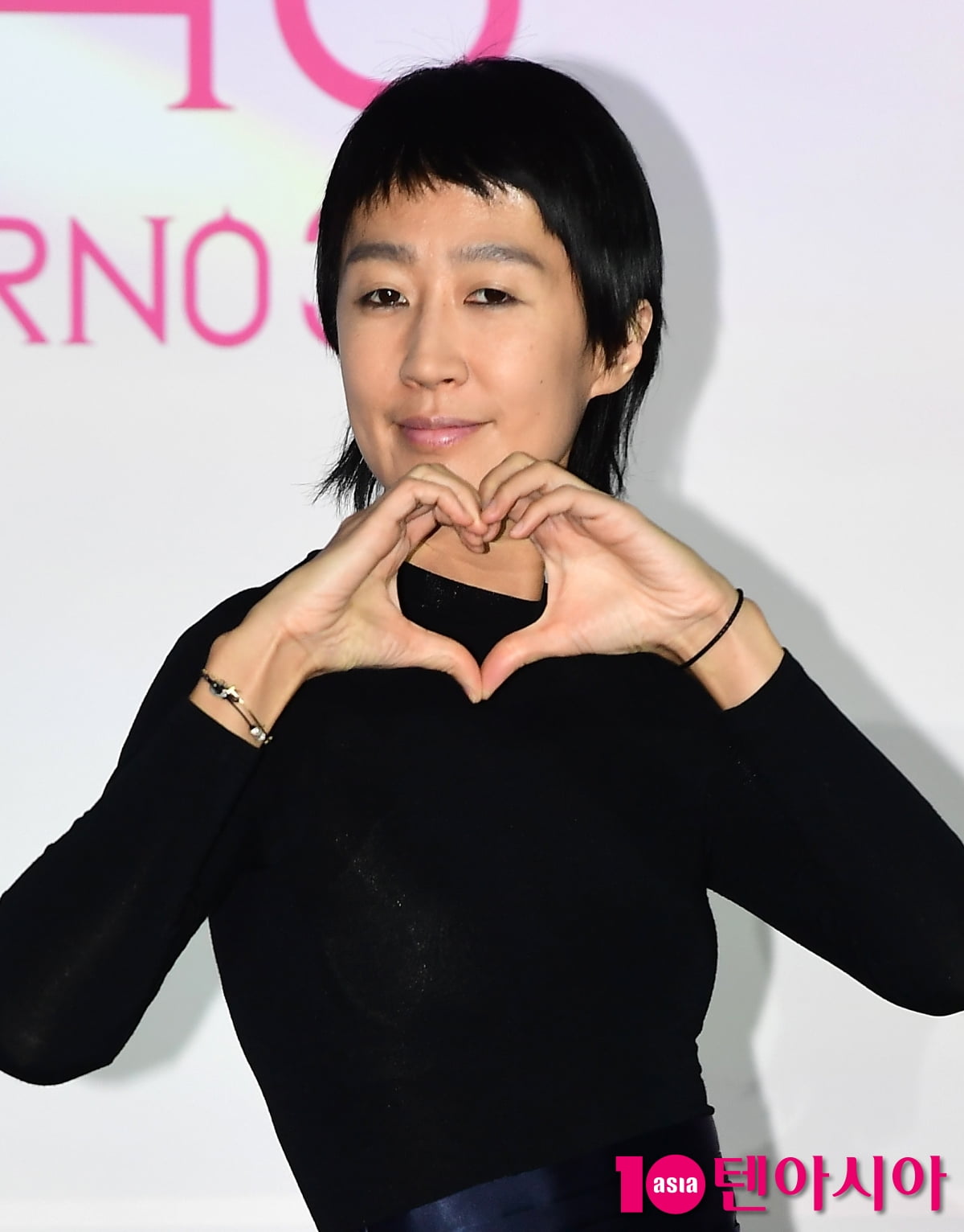 [종합] '누적 매출 3100억' 홍진경, 평창동 대저택 산다더니…건축 덕후 면모 "아는 만큼 보여" ('이유 있는 건축')