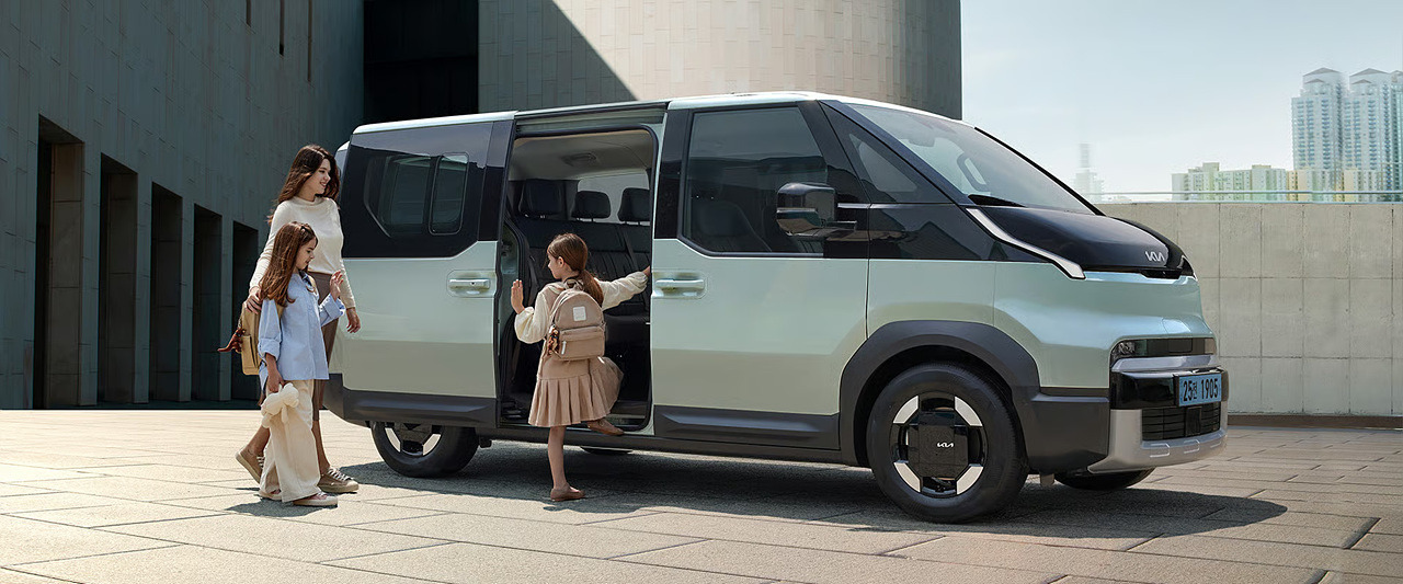 기아, 전기 밴 ‘PV5’ 앞세워 일본 상륙 준비 | EV-Hotissue