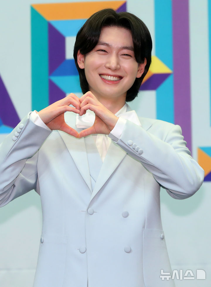 이찬원·김용빈…'미스터트롯' 자존심 대결