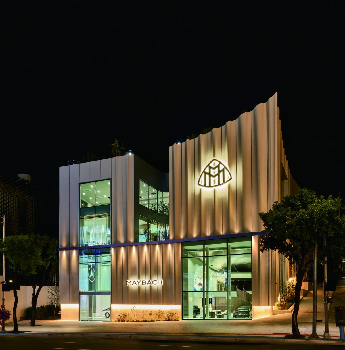 메르세데스-벤츠 '마이바흐 브랜드센터 서울' 오픈