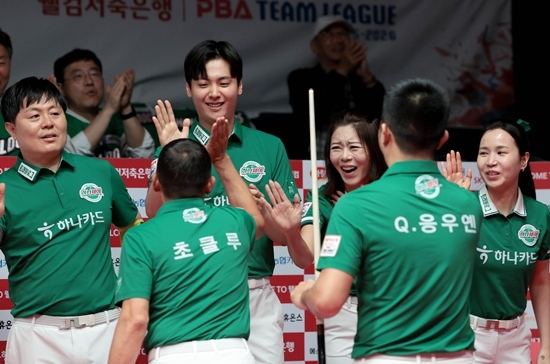 “우승고지 보인다” 하나카드, SK렌터카 꺾고 6연승 단독 선두 질주…2위 하이원과 1점차[PBA팀리그 1R]