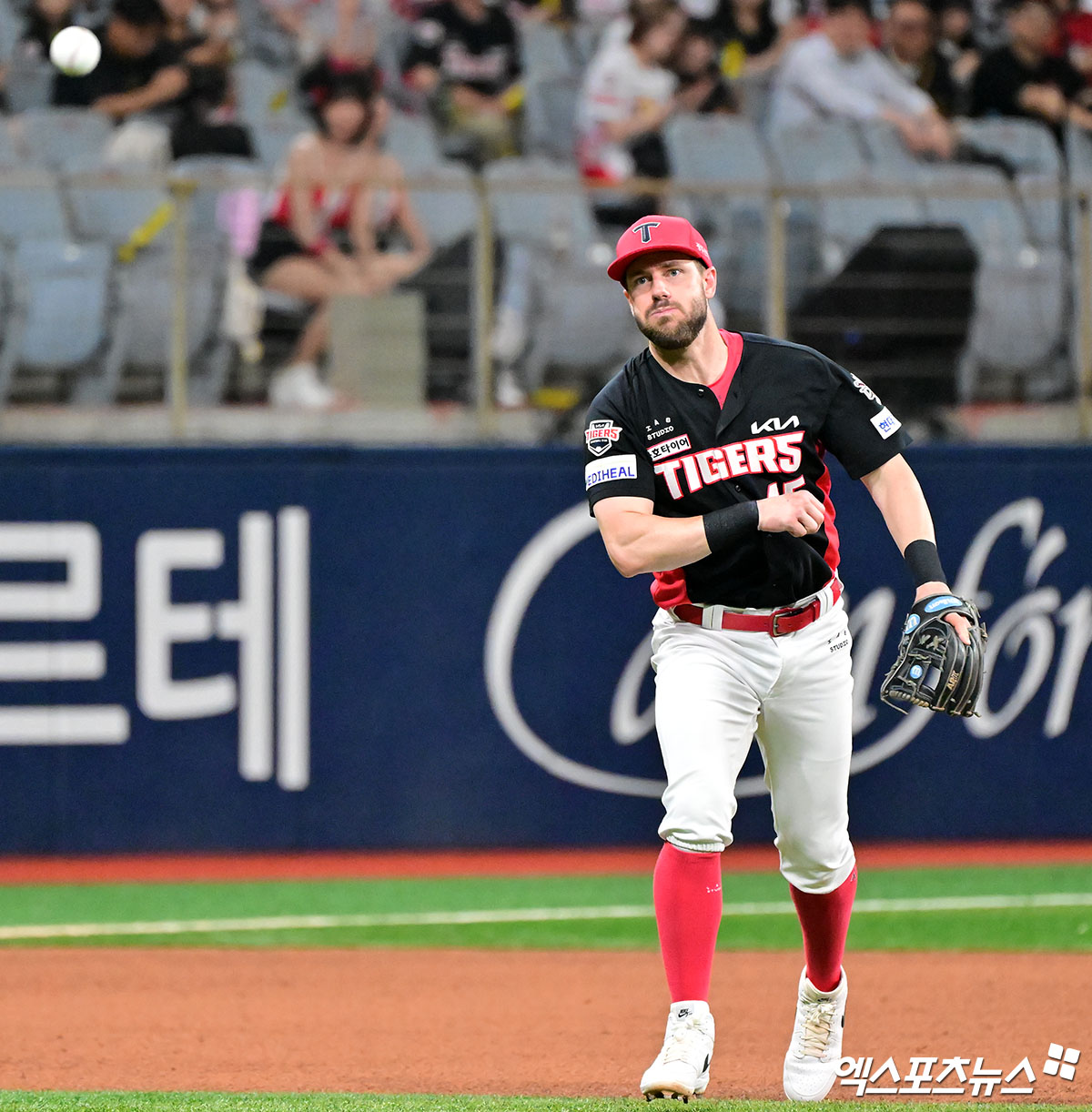 '문책성 교체' 위즈덤 KBO 데뷔 첫 리드오프 출격!…'패패패패패패패' KIA, 30일 선발 라인업 공개 [광주 현장]