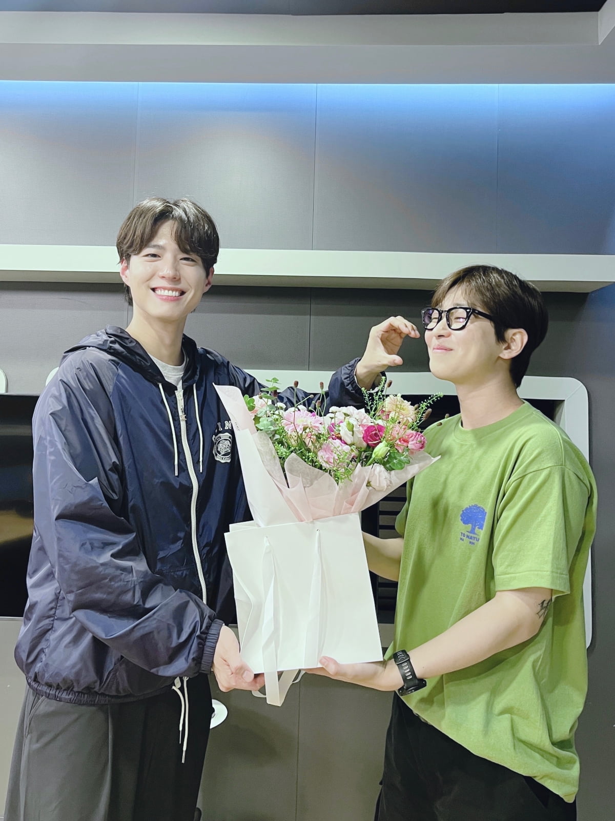 박보검, 182cm·75kg 이유 있었네…"김밥 두 조각 먹어"→팬에 샐러드 추천('뮤직하이')