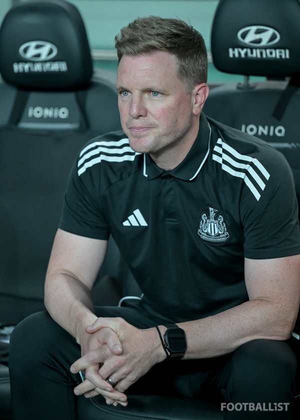 [토트넘v뉴캐슬] "손흥민, PL 가장 위대한 선수로 오랫동안 남을 것" 뉴캐슬 하우 감독 확신