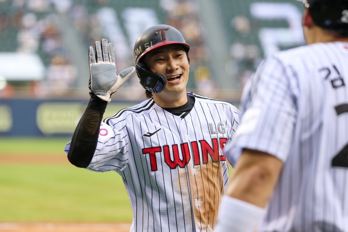 KS MVP까지 반등했다…견고해지는 LG 센터라인, 타선 이끄는 오지환·박해민·신민재