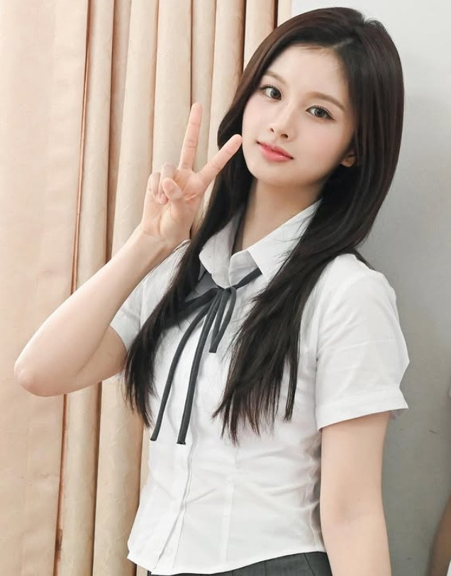 생얼로 JYP, SM, YG 올킬?! 역대급 미모의 주인공, 엔믹스 설윤! | 잇 플레이스