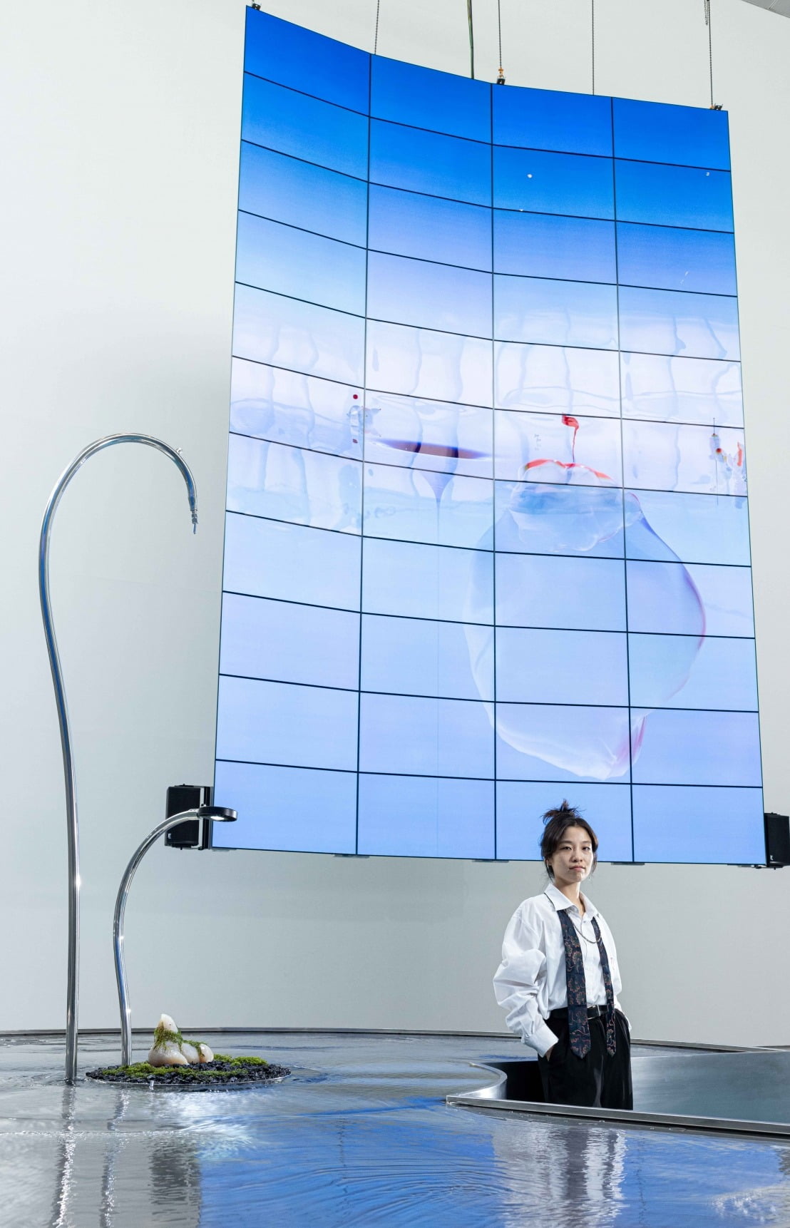 미술관의 괴생명체 '아가몬'…90년대생 '혼종의 세계관' 모성을 깨우다