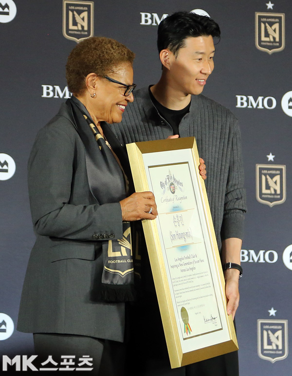 “소니, 유 아 앤젤리노!” LA 시장까지 두 손 들고 반긴 손흥민의 LAFC 입단 [MK현장]