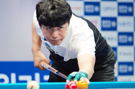 ‘원년멤버’ 강상구 강호 오태준에 역전승, 프로당구 첫 16강 진출[NH농협카드PBA]