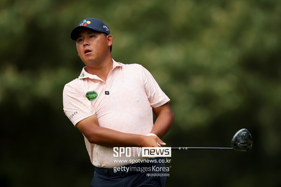 '막판 3연속 버디' 김시우, PGA 투어 PO 1차전 2R 공동 11위...임성재 31계단 상승