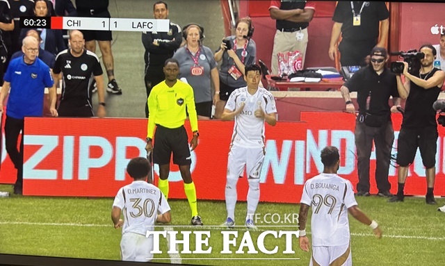 [속보] LAFC 손흥민, 美 MLS 역사적 데뷔전 PK 동점골 유도