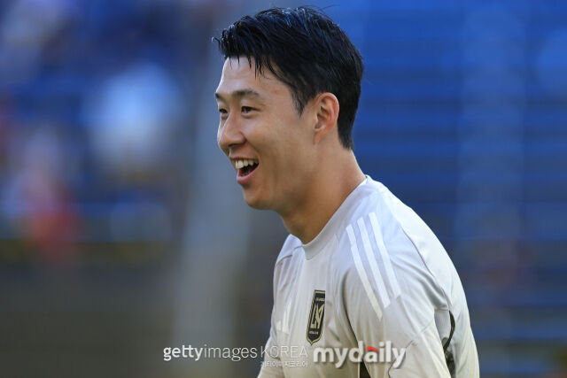 '손흥민의 시대가 시작됐다' MLS 공식 언급…입단 3일 만에 LAFC 데뷔전, PK 유도 맹활약