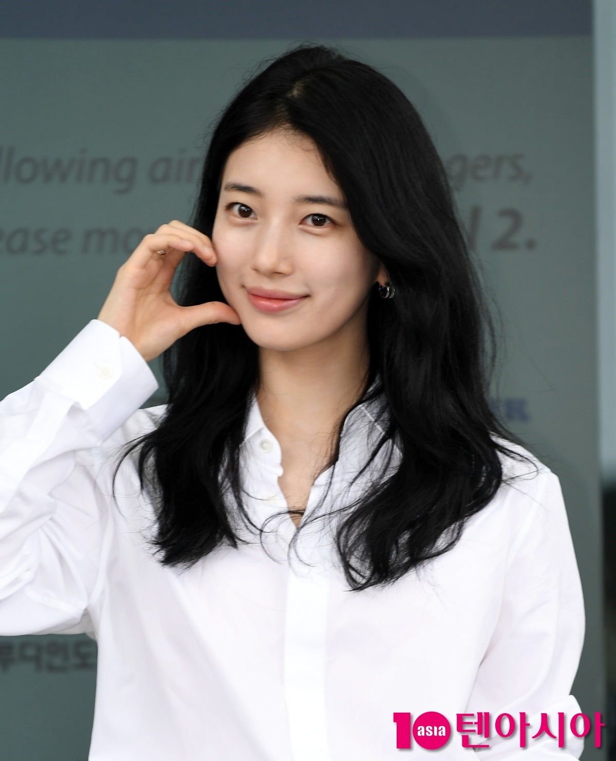 '불화설' 수지는 불참했는데…미쓰에이 민 결혼식 "JYP 패밀리 총출동" ('라스')